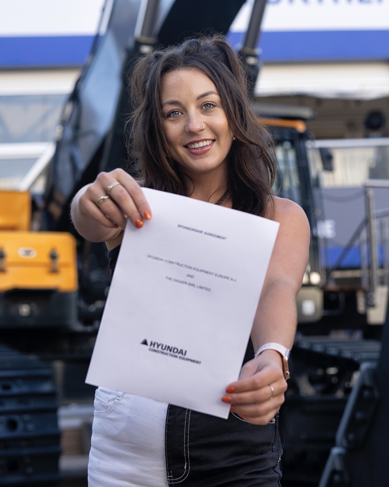 Hyundai Construction Equipment Europe joins forces with the Digger Girl ...